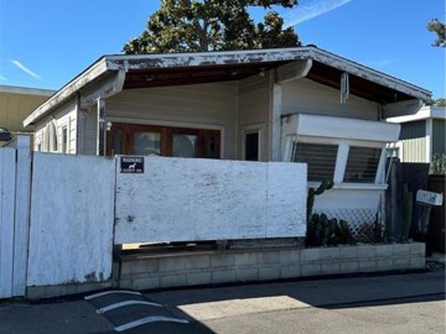 96 Welcome Ln, Seal Beach, CA 90740