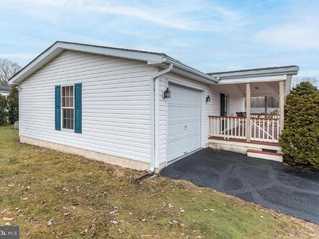 96 Willow Lane