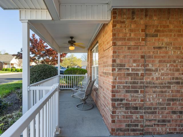 96 Alton Park Ln