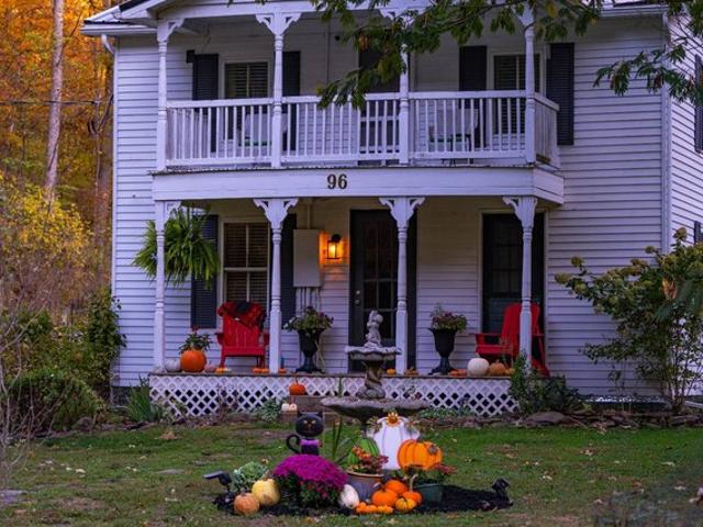 96 Bone Creek Rd, Berea, WV 26327