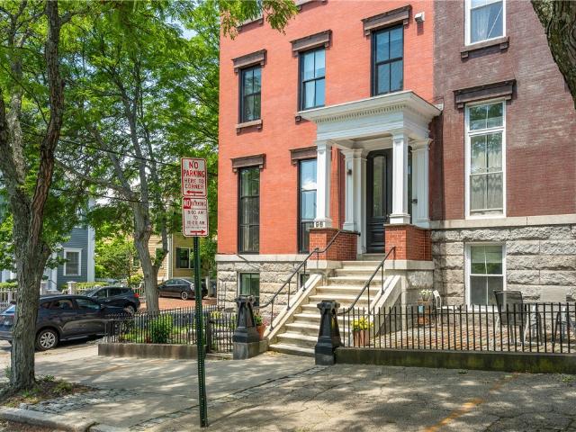96 Bowen Street 3