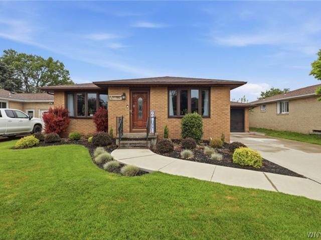 96 Ceil Dr, Buffalo, NY 14227
