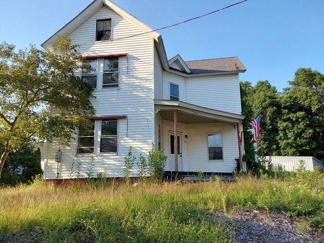 96 East St, Ware, MA 01082