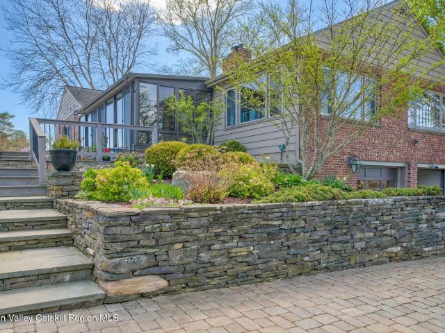 96 Ely Street