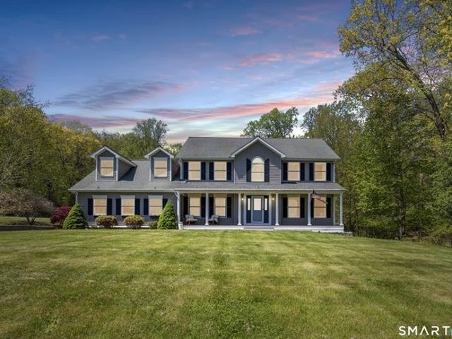 96 Farmingberry Dr, Southington, CT 06489