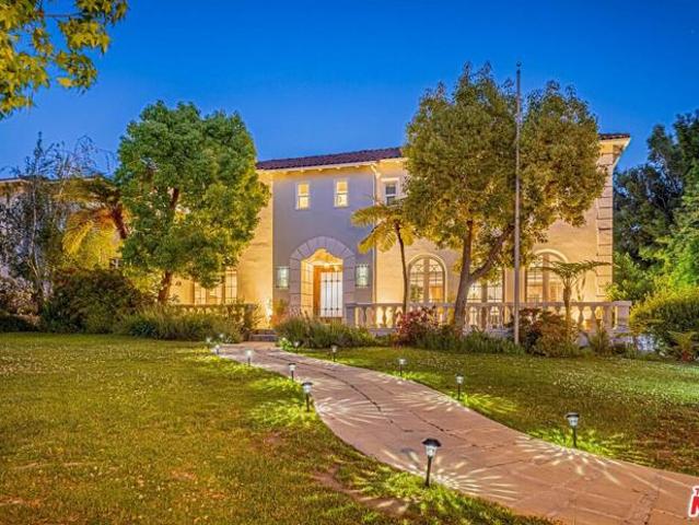 96 Fremont Pl, Los Angeles, CA 90005