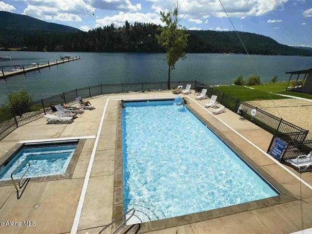 96 Hanson Ct, Dover, ID 83825