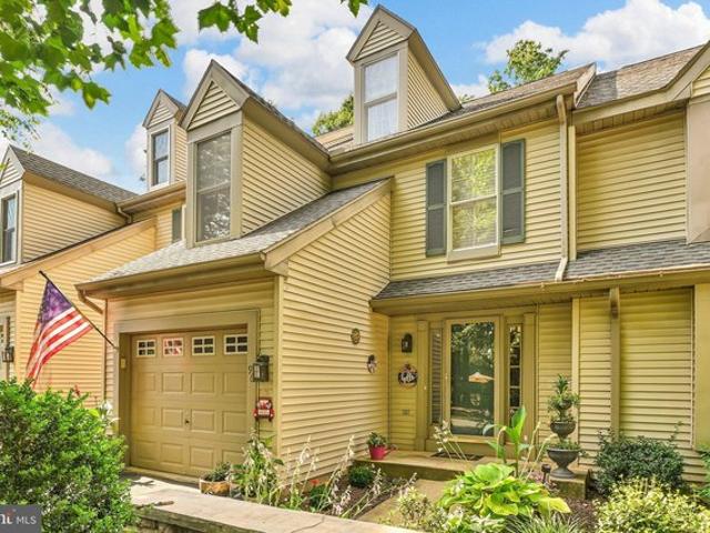 96 Hawk Valley Ln, Denver, PA 17517