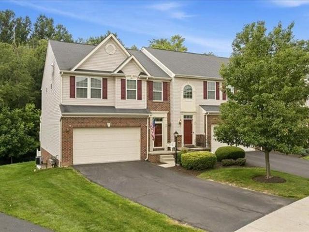 96 Kensington Dr, Pittsburgh, PA 15237