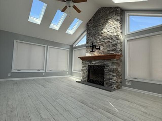 96 Lake Garda Dr, Unionville, CT 06085