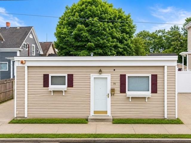 96 Locust St, New Bedford, MA 02740