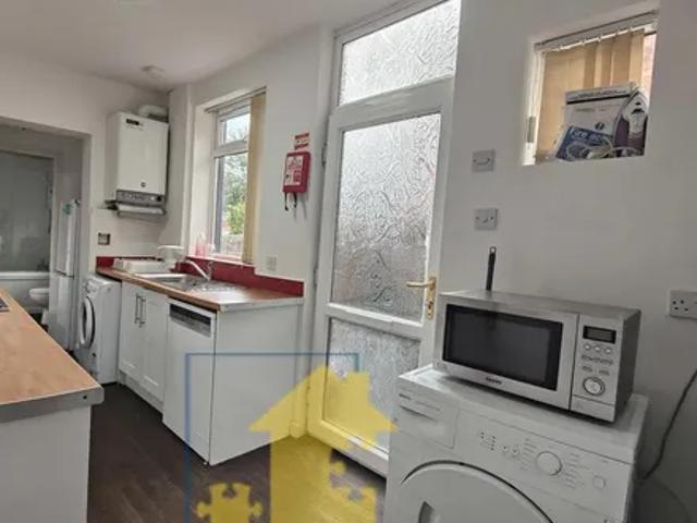 96 Manilla Road, Stirchley, B29 7PY, United Kingdom | 5 bed townhouse for rent #166097234 | Rentberry