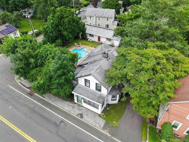 96 Main St, Garnerville, NY 10923