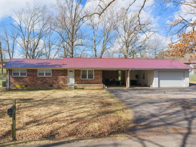 96 Maple Cir