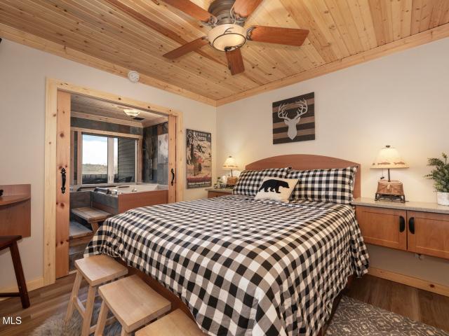 96 Mountainside Dr, Unit B61, Granby, CO 80446 | MLS #25 1445 | Compass