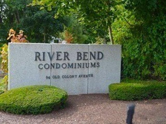 96 Old Colony Ave Apt 209, Taunton, MA 02718