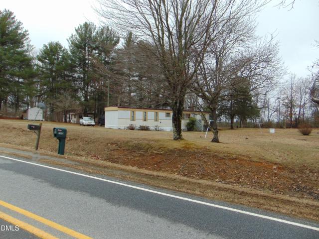 96 Pelham Loop Rd