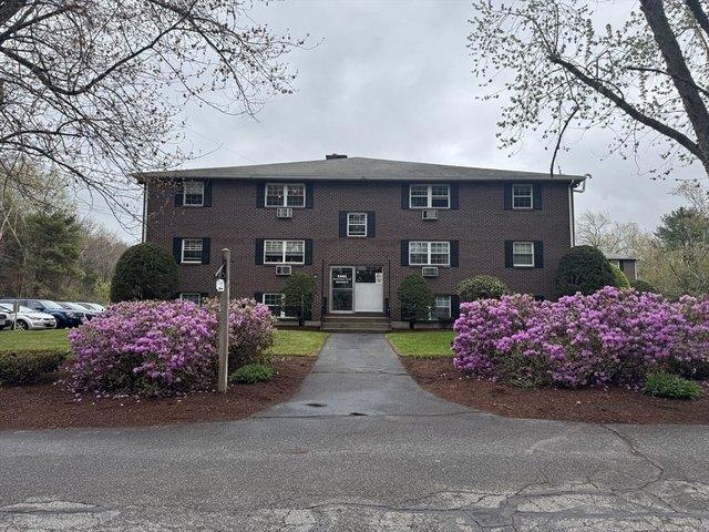 96 Richardson Rd Unit B18, Chelmsford, MA 01863