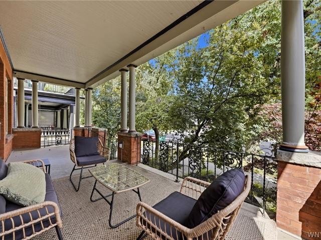 96 Richmond Avenue