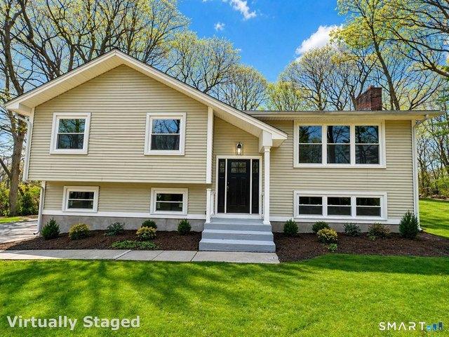 96 Robin Cir, Tolland, CT 06084