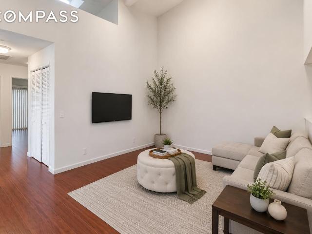 96 S 3rd St, Campbell, CA