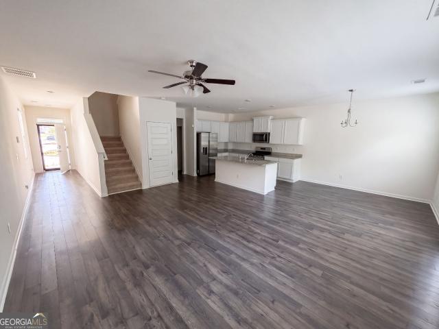 96 Silver Birch Pass