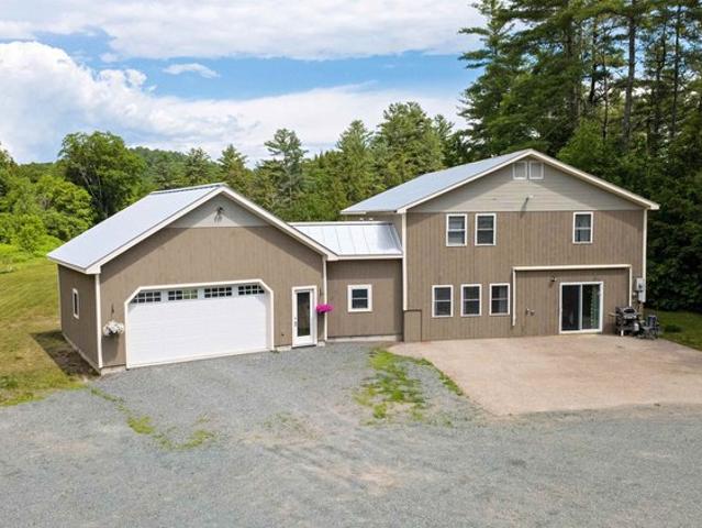 96 Smith Rd, Barnet, VT 05821