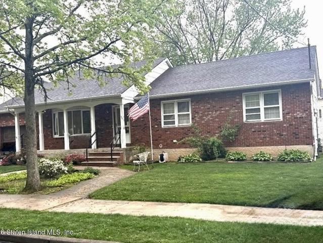 96 Stecher St, Staten Island, NY 10312