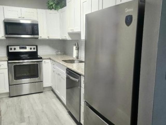 96D White St, Eatontown, NJ 07724