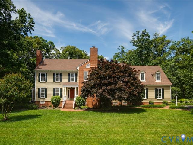 9704 Old Country Trace