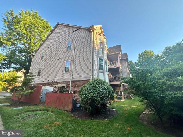 9704 Lake Pointe # 203