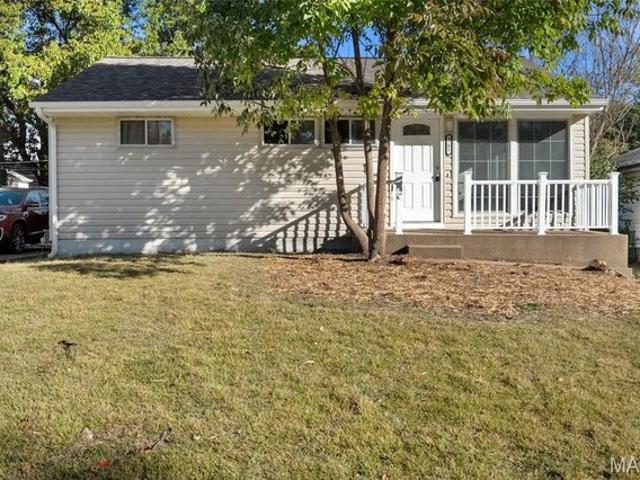 9705 Miriam Ave, Overland, MO 63114