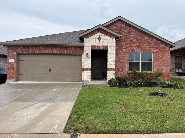 9705 Olanta Trl, Fort Worth, TX 76108