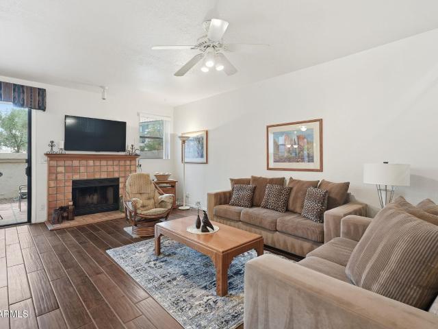 9705 e mountain view road # 1131