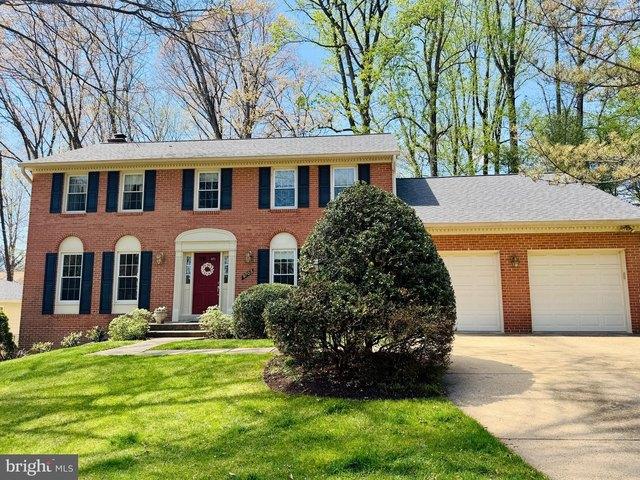 9705 Flintridge Ct, Fairfax, VA 22032
