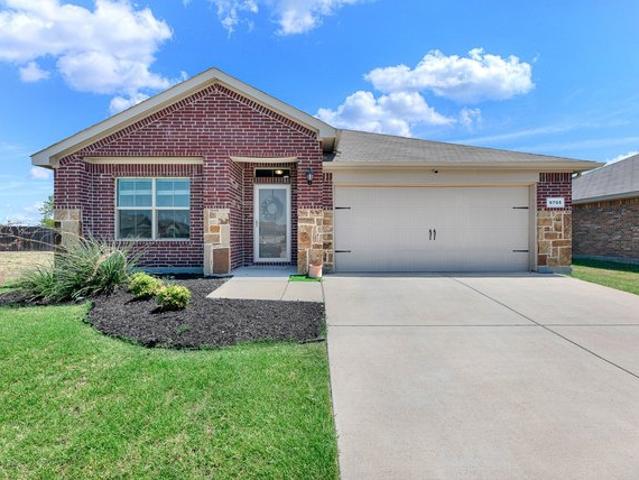 9705 Snowbell Ln, Fort Worth, TX 76036