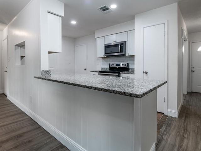 9707 Whitepost Ln, Houston, TX 77086