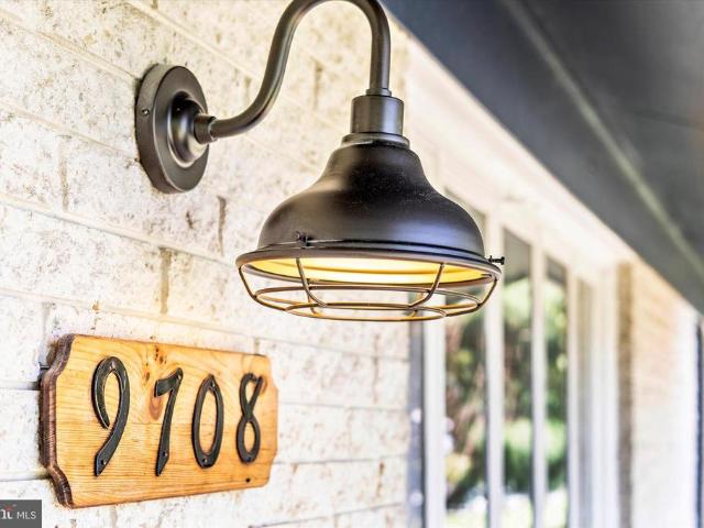 9708 Fernwood Lane