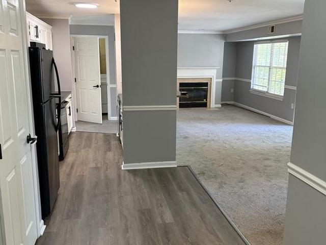 9708 Lake Pointe Court # 302