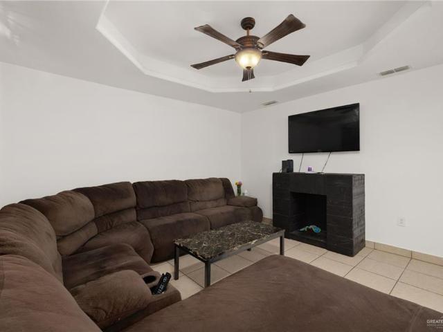 9708 Via del Oro Street