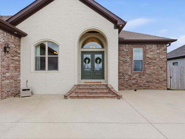 9709 Cliffside Drive