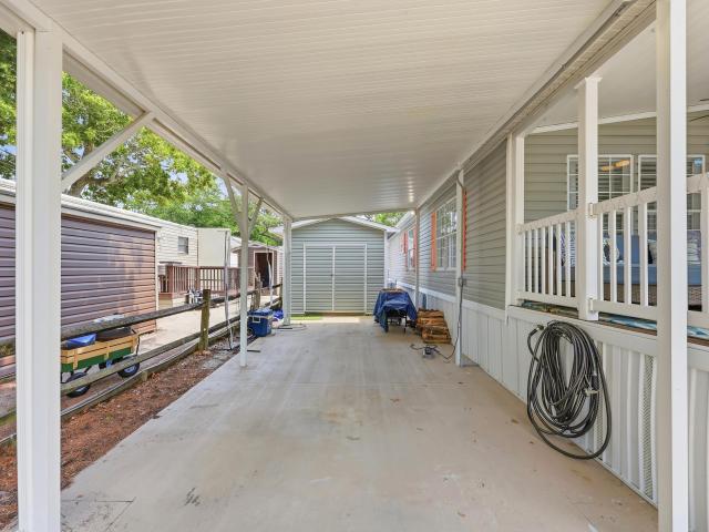 9700 Kings Rd