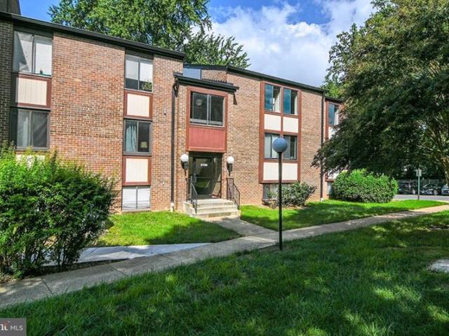 9700 Kingsbridge Dr Apt 202, Fairfax, VA 22031