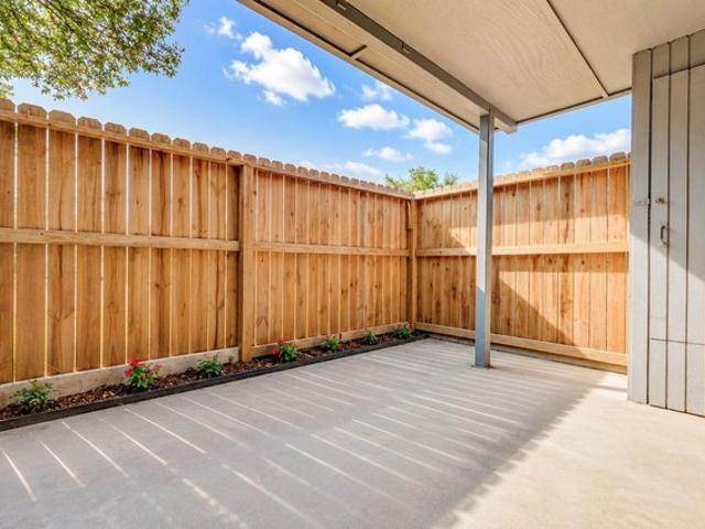 9700 Leawood Blvd Apt 201, Houston, TX 77099