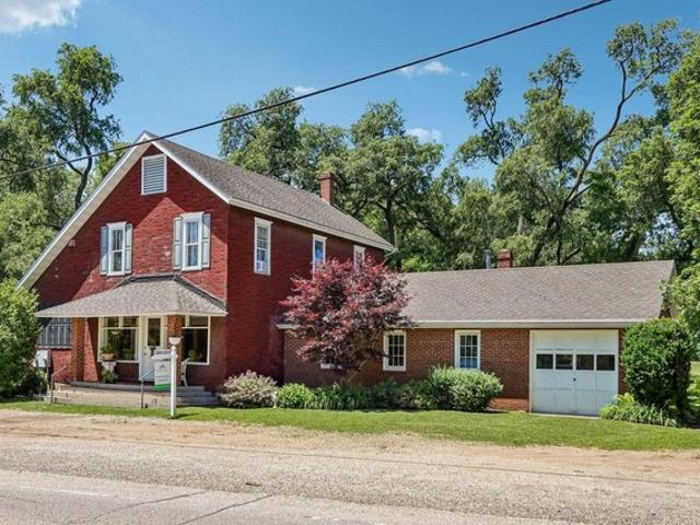 9700 th Ave, Trevor, WI 53179