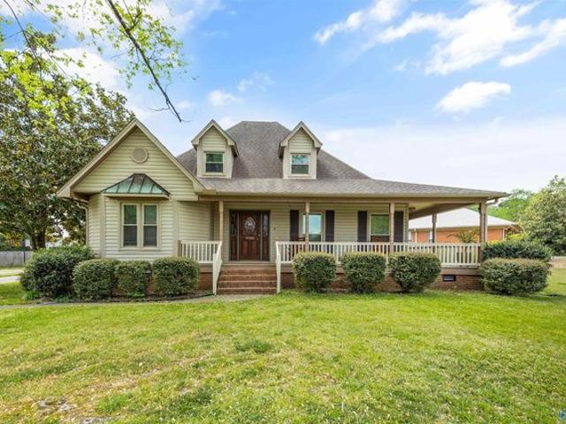 9700 Welch Cir SE, Huntsville, AL 35803