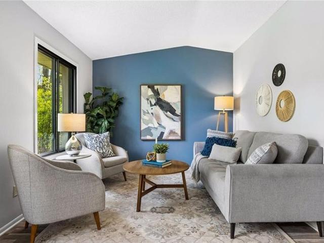 9701 Cimarron Trl, Minnetonka, MN 55305