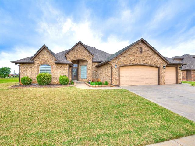 9701 Lakecrest Drive
