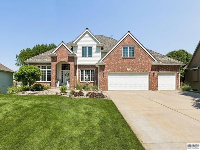 9701 S 176th St, Omaha, NE 68136