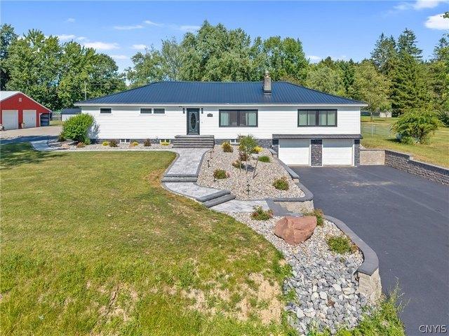 9702 Caughdenoy Rd, Brewerton, NY 13029